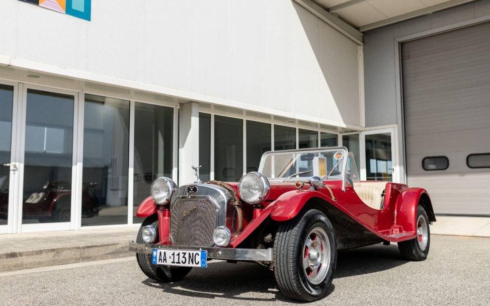 Ruska Regina (Replika-kit car) | Retro - Koleksioni Shqiptar