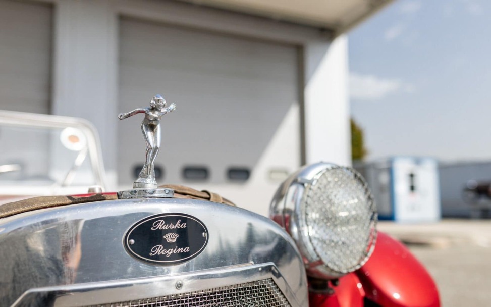 Ruska Regina (Replika-kit car) | Retro - Koleksioni Shqiptar
